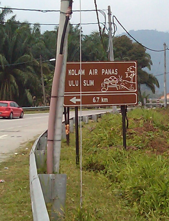 Homestay di Slim River: Hot Spring Ulu Slim ( Kolam Air Panas Ulu Slim)