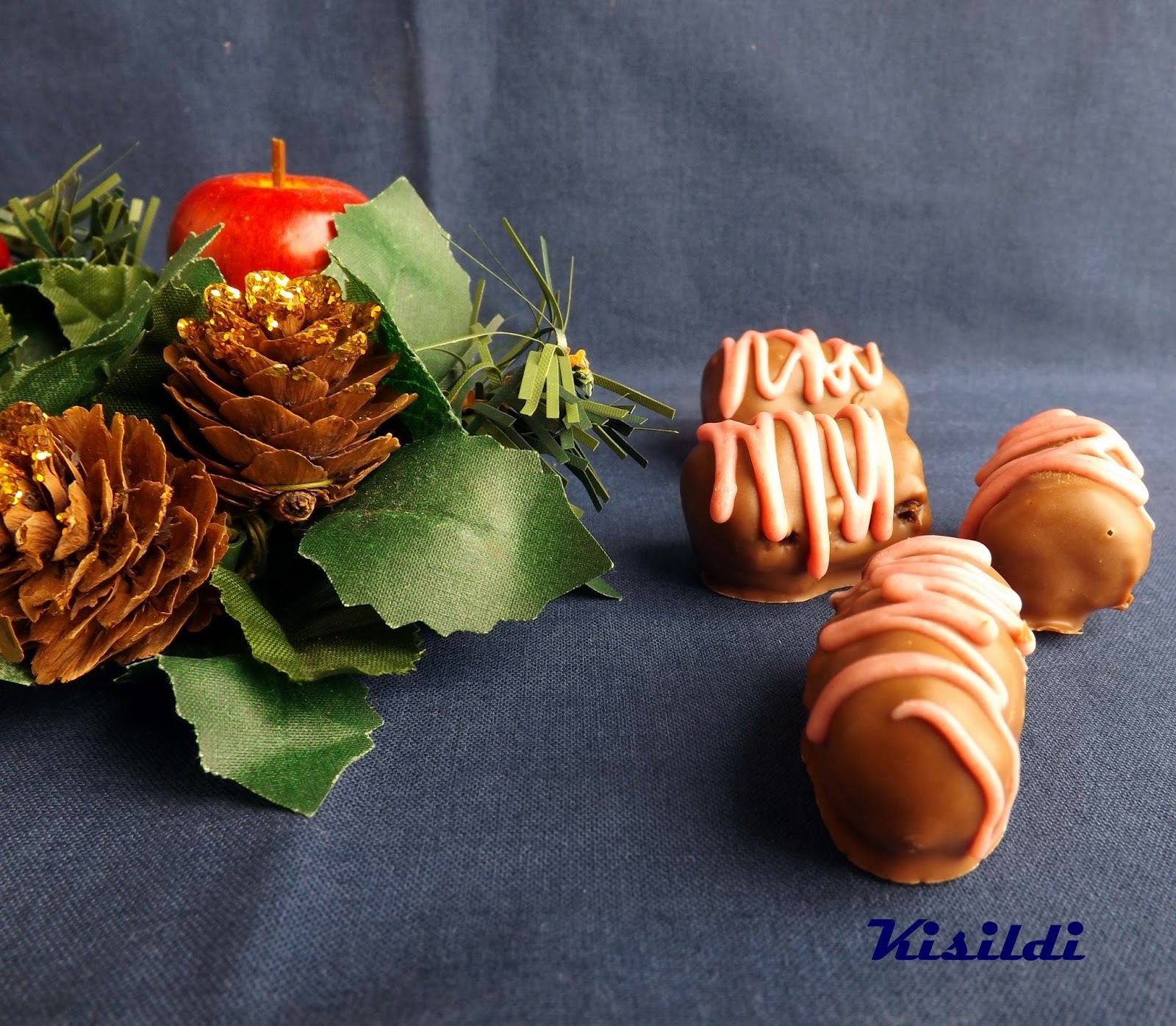 Kisildi: Datolyás-müzlis szaloncukor - Bomboane de pom cu curmale si musli