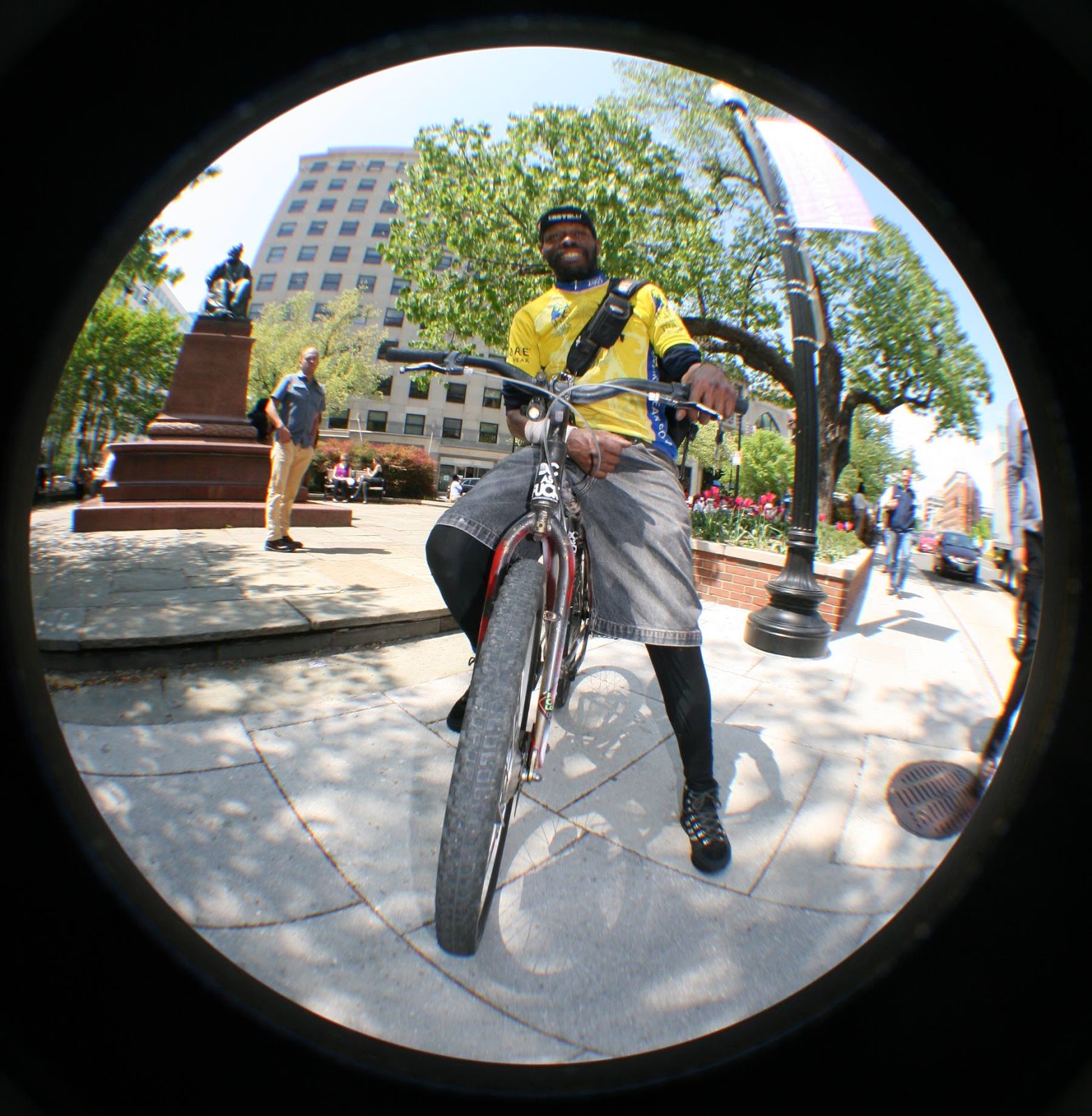 Fun with the FISHEYE Lens: People with Bikes in Washington DC ...