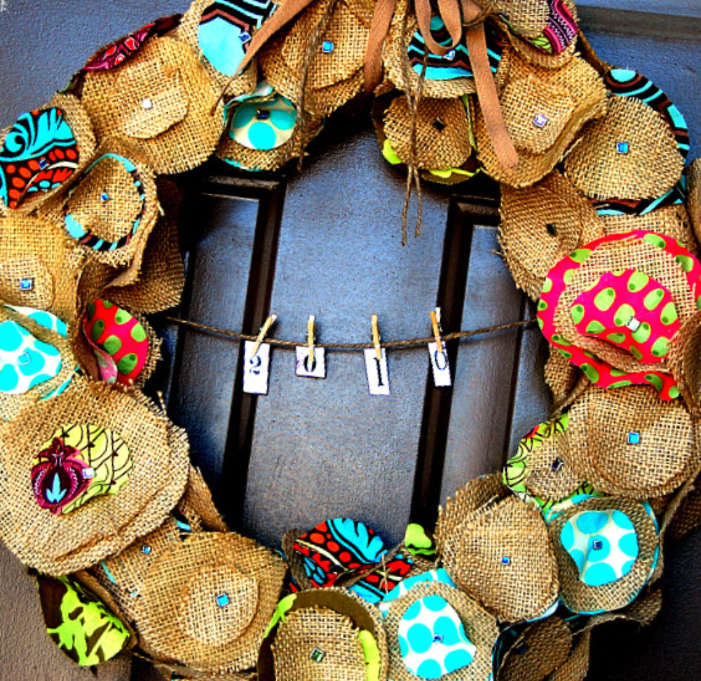 How to Decorate Series {day 20}: Decorating with Color by Tatertots and ...