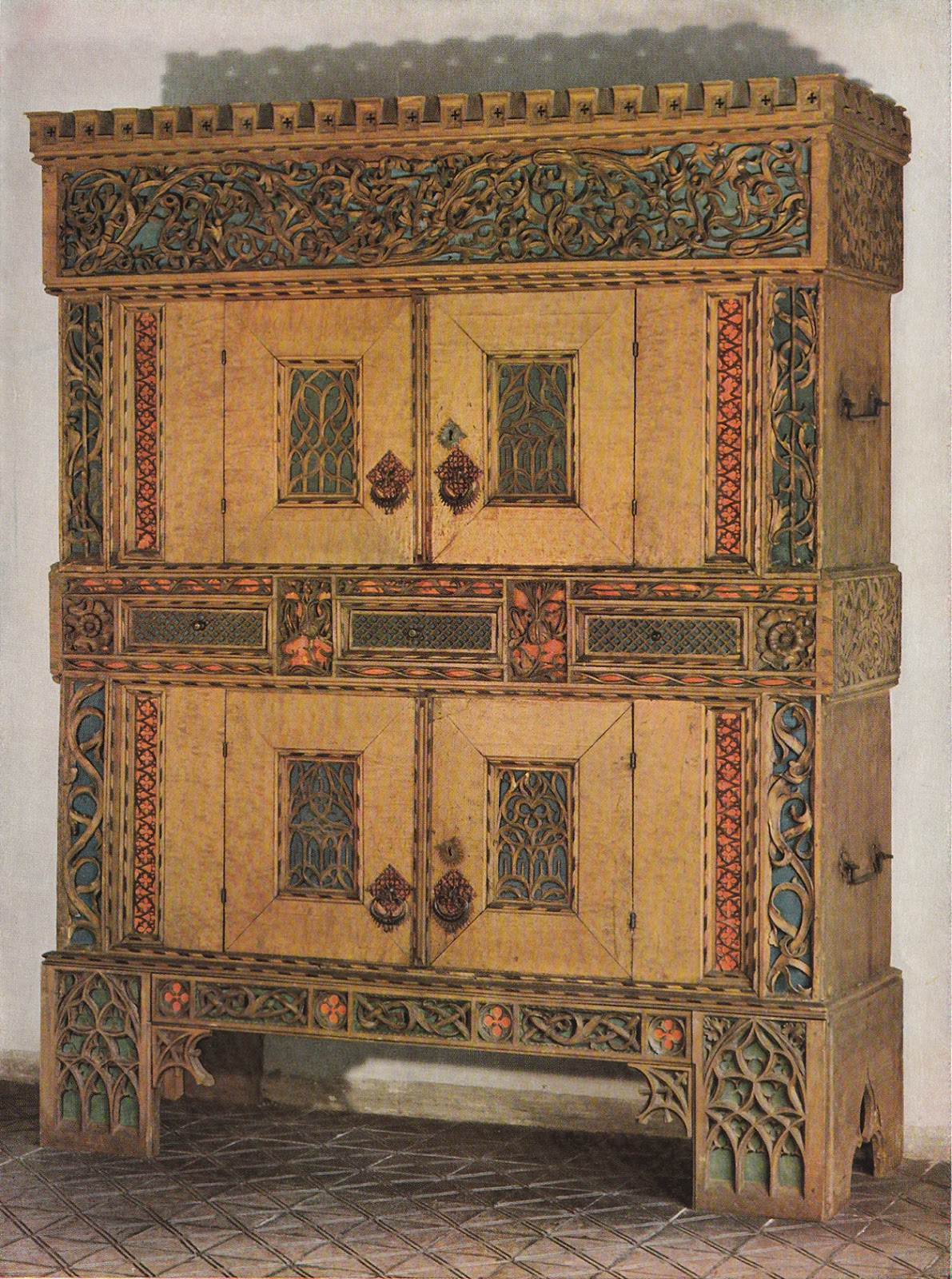 St. Thomas guild - medieval woodworking, furniture and other crafts