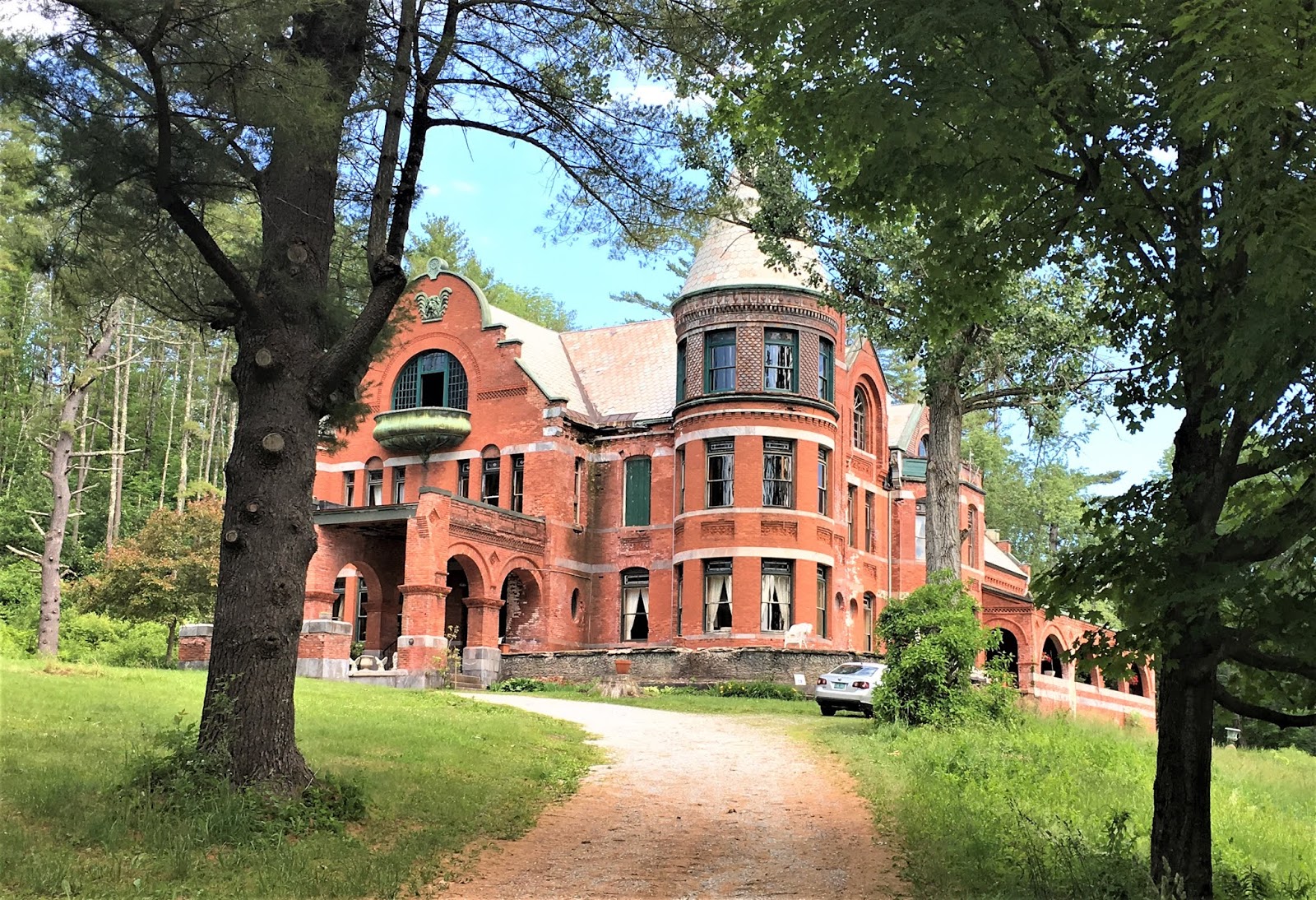 Life From The Roots: Wilson Castle in Vermont -- The Minute I Heard ...