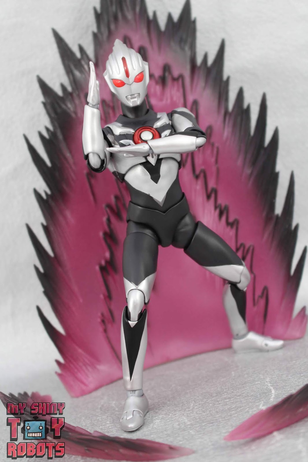 My Shiny Toy Robots: Toybox REVIEW: S.H. Figuarts Ultraman Orb Dark