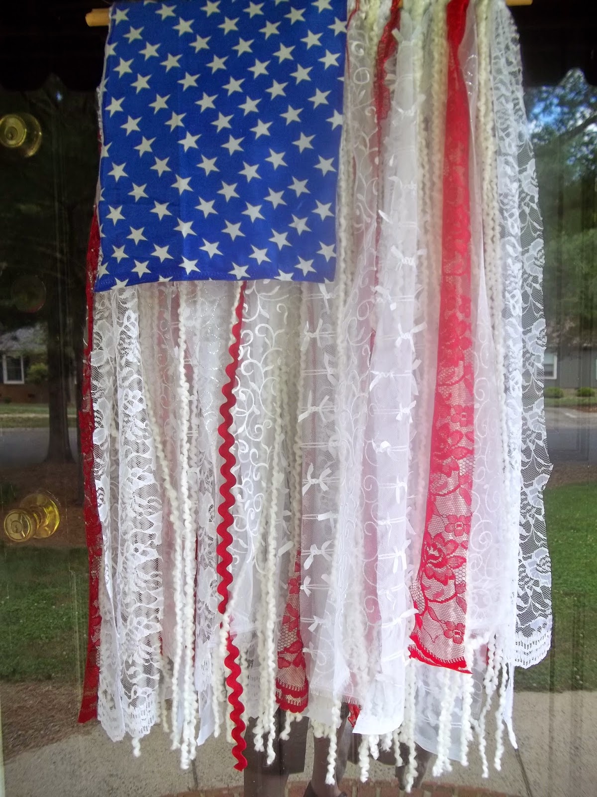 Too Much Craft Too Little Time: A patriotic lace flag to make for the ...
