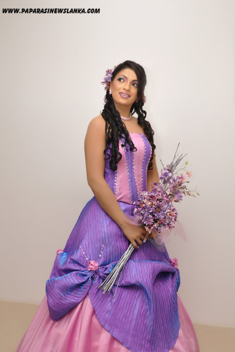 Gossip Lanka Gallery: Thanuja Dilhani