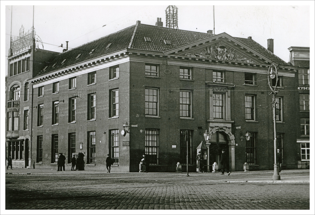 Before the 1940 Bombing: 82 Incredible Photos Document Everyday Life in ...