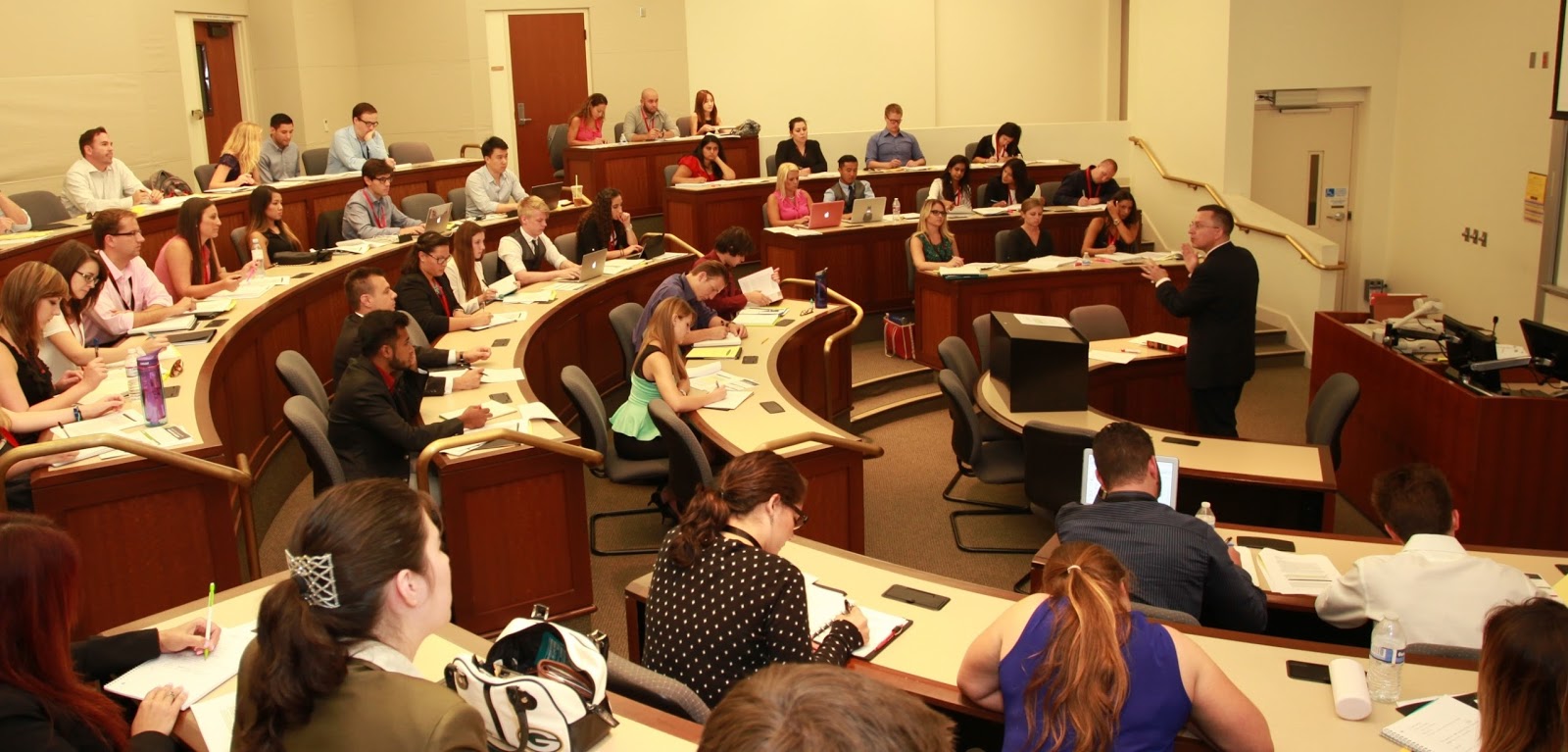 What To Expect The First Day Of Law School Things They Don t Tell You what-to-expect-the-first-day-of-law-school-things-they-don-t-tell-you