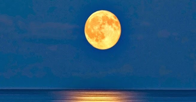 NANA DIANA TAKES A BREAK: MOON MOON SHINING BRIGHT-BLESS THE BLOGGERS ...