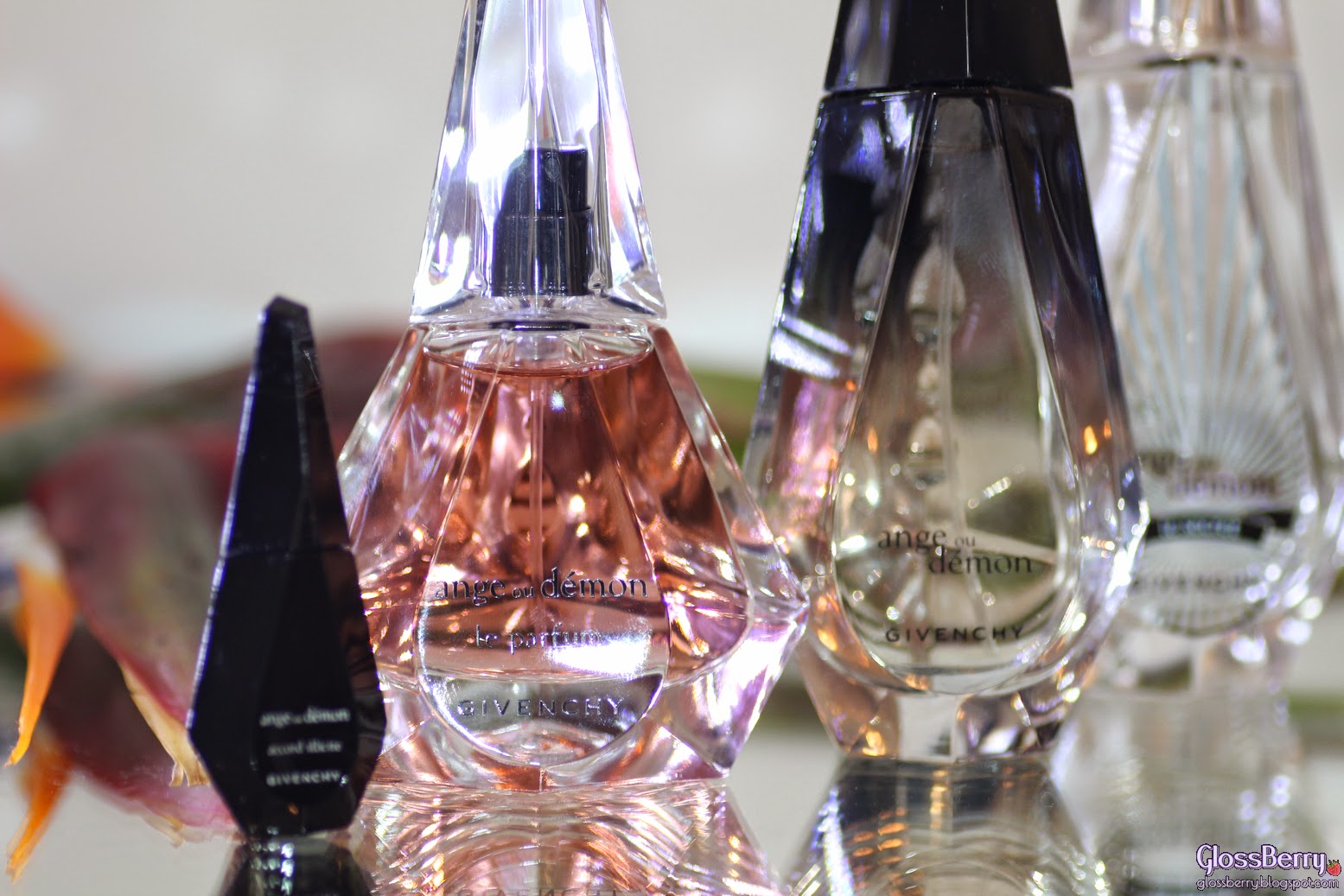 Every Girl Needs Some.. Givenchy | GlossBerry | בלוג איפור וטיפוח