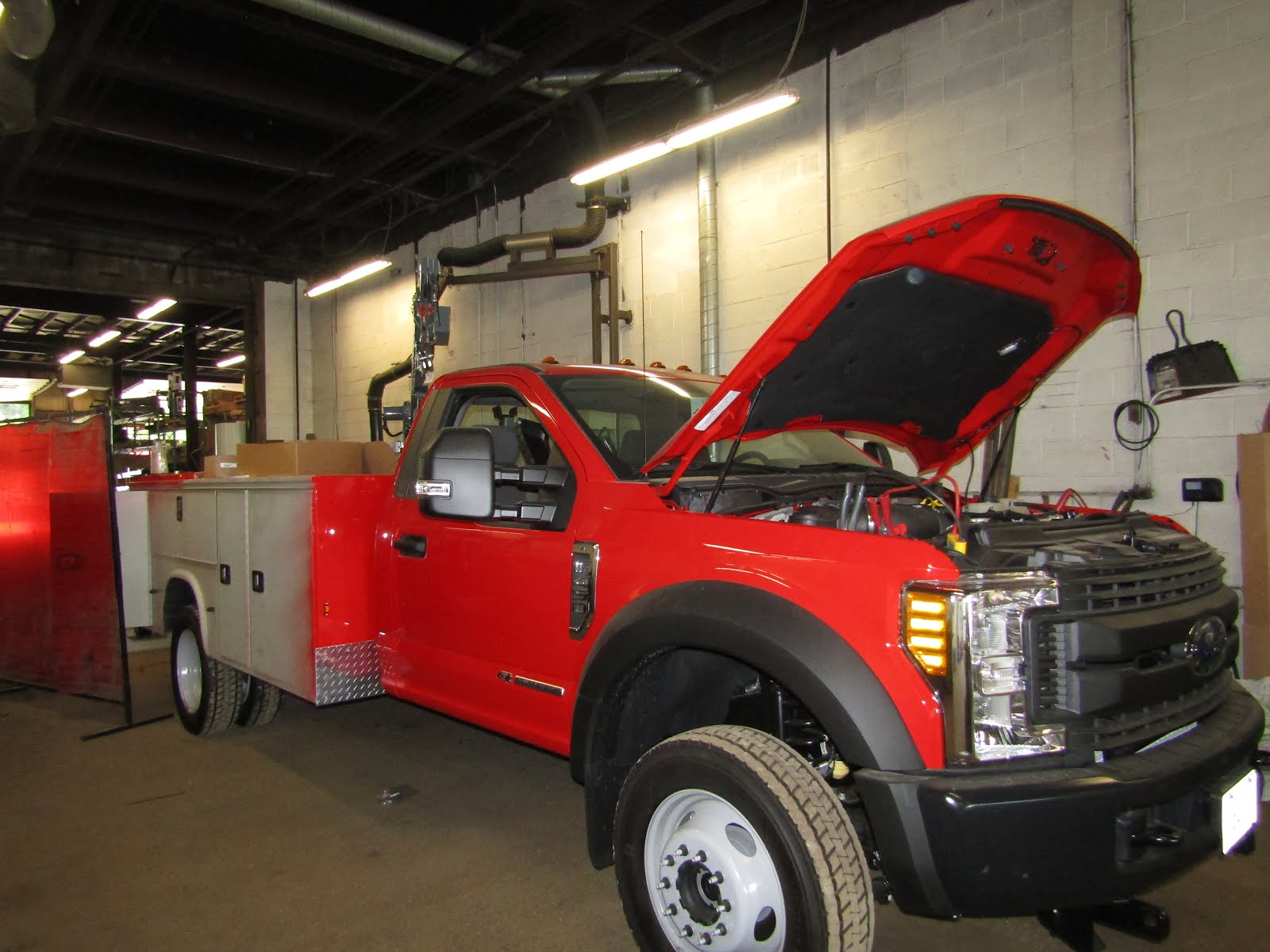Commercial Truck Success Blog: The State of Maine gets a New Red Crane ...