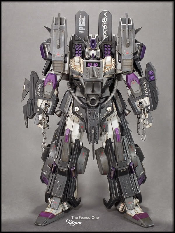 Custom Build: MG 1/100 FAZZ "The Feared One" Hand Painted