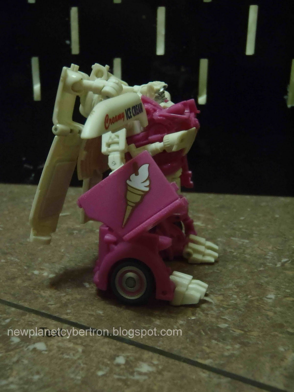 New Planet Cybertron: Transformers Review: Skids/ Mudflap – Ice Cream ...