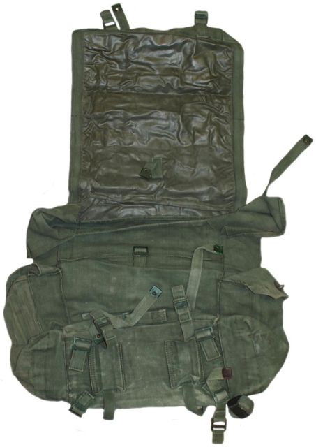 Webbingbabel: British Army 44 Pattern Shoulder Bag Haversack