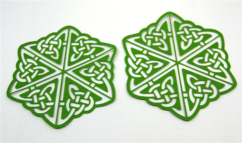 Capadia Designs: Celtic Medallion for St. Patrick's Day