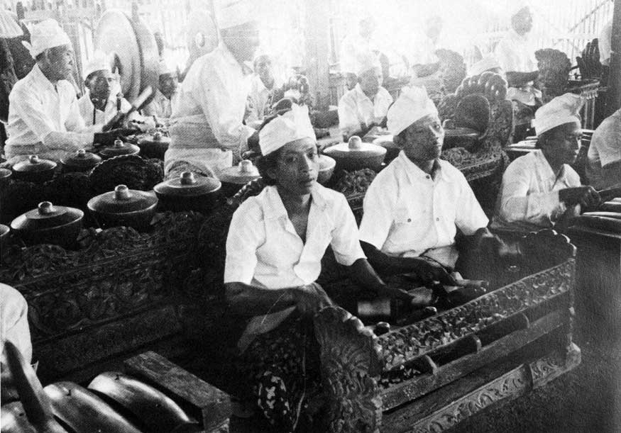 Anthems for the Nation of Luobaniya • 罗巴尼亚国歌: Ritual Music from Bali ...