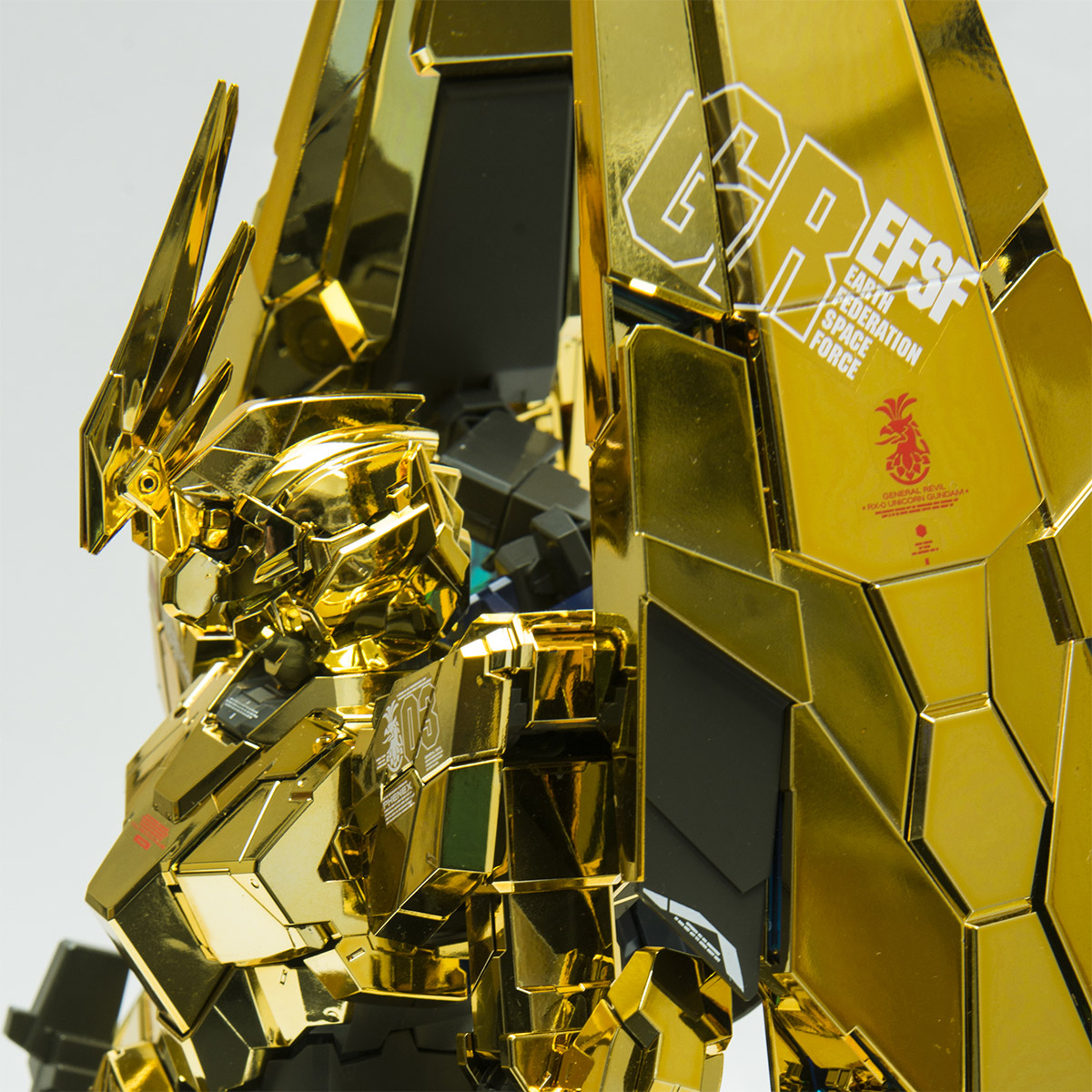 Premium Bandai PG 1/60 Unicorn Gundam 03 Phenex Preview Image Gallery ...