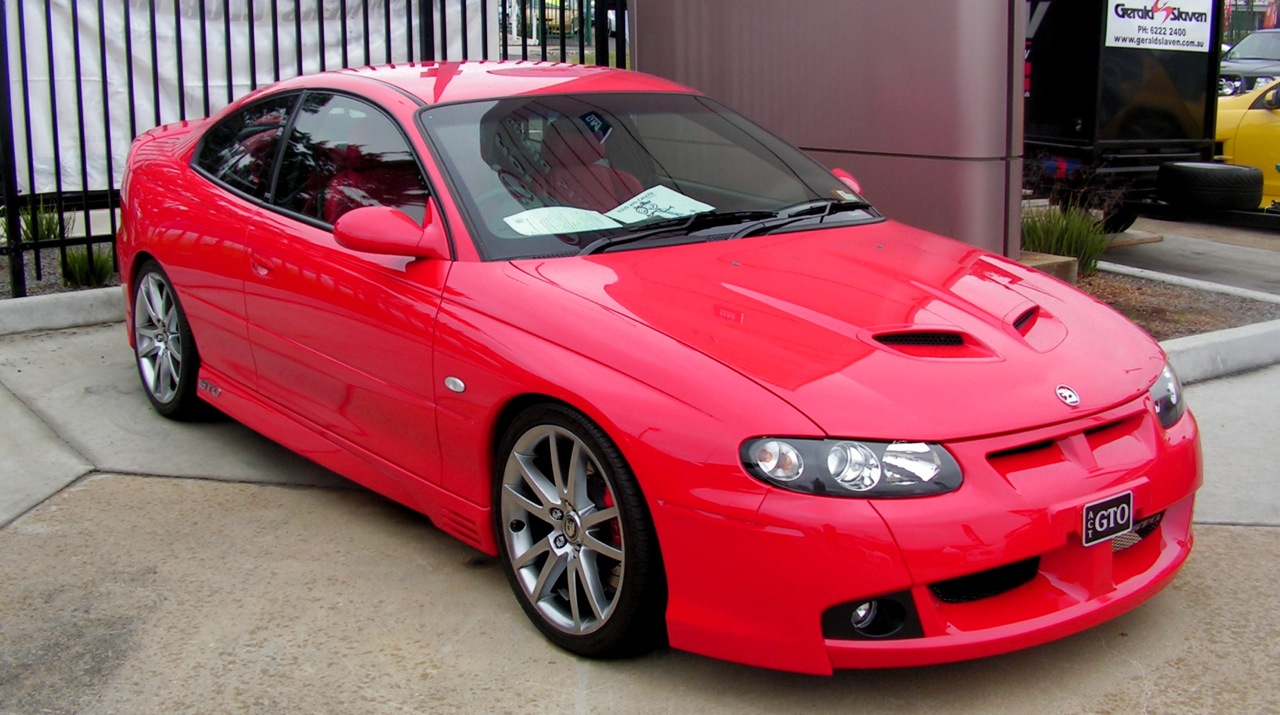 on four wheels: HSV Canberra Owners Club Show'n'Shine - Oct 29 2011