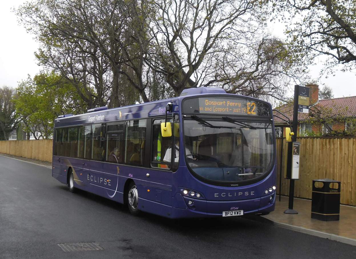 Southern England Bus Scene: April 2012