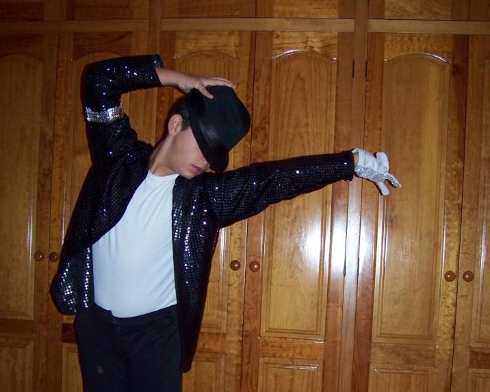 Forever Michael Jackson: Actuación de Ricardo Jackson...