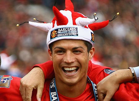Cristiano Ronaldo Laughing Pictures - The Sport and Football Report
