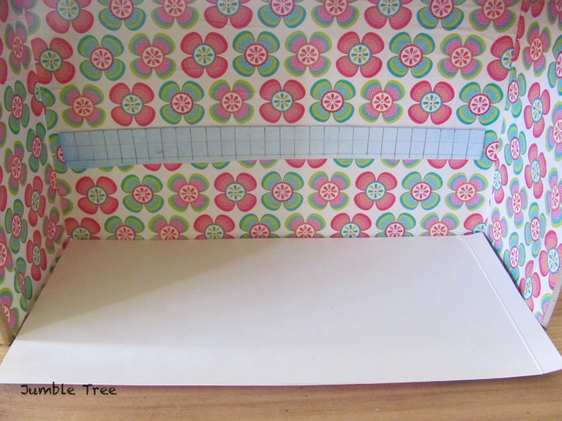 Jumble Tree: Shoebox kitchen - walls and floor