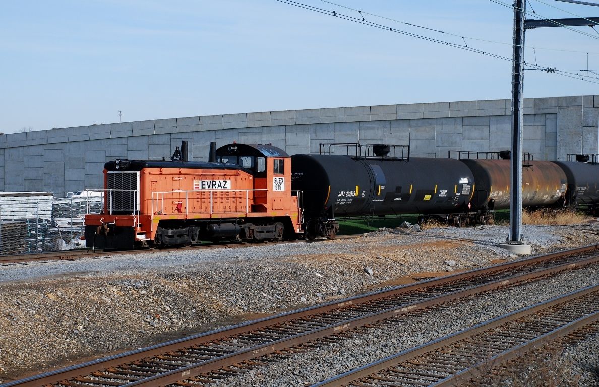 The Big Little Railroad Shop: Trackside in Mt. Joy on Amtrak's Keystone ...