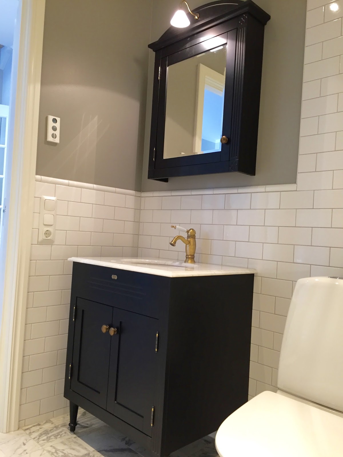 50 Nyanser av Vitt: Mitt i flyttkaoset