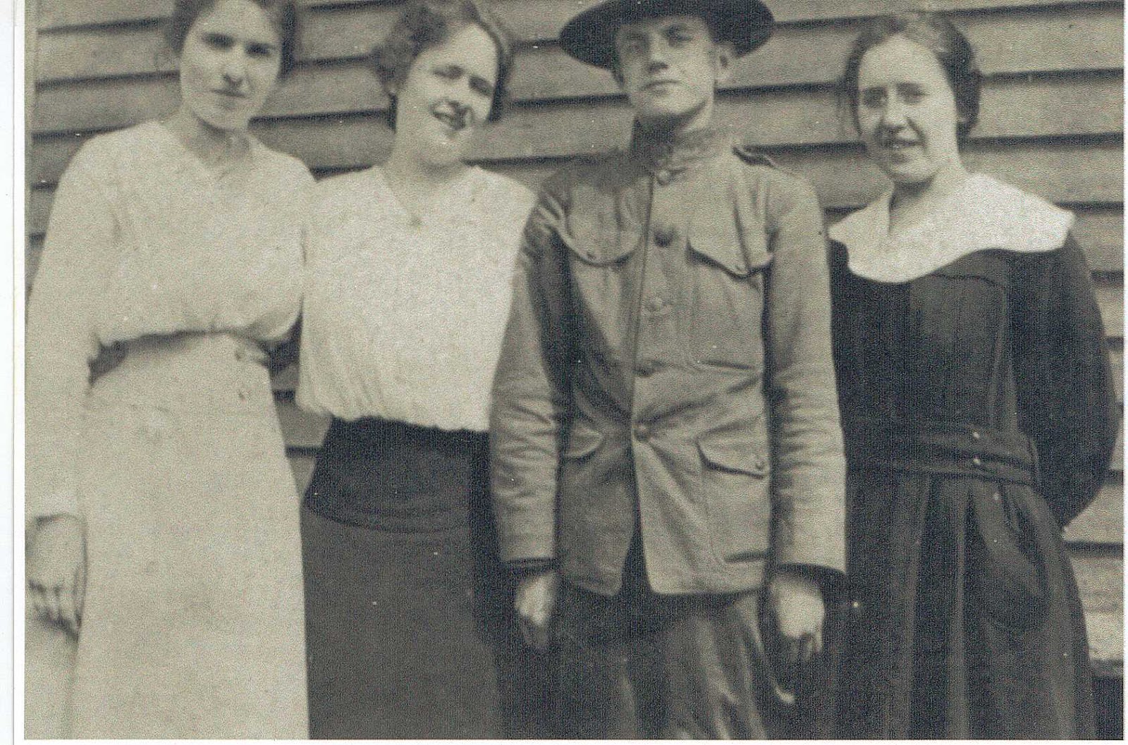 Ellie's Ancestors: Friday's Photo/Cpl. Harry J. McCabe & Sisters