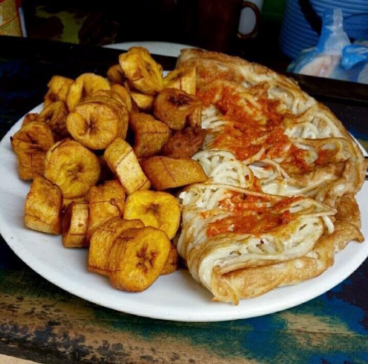 PARLER DES METS AFRICAIN. LA BONNE NOURRITURE: FRITE DE PLANTAIN
