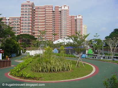 Frugal Introvert's Diary: Spruced up Alexandra Canal Park Connector