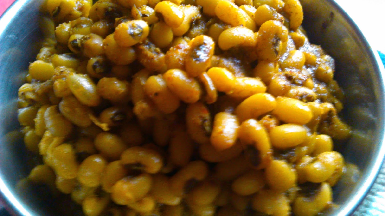 Chavlichi Usal |Black Eyed Beans | Nilam's Recipes