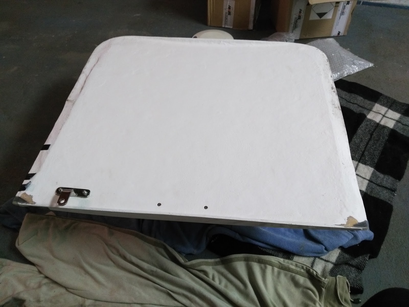 We sail Phobos 21: Sliding hatch fix