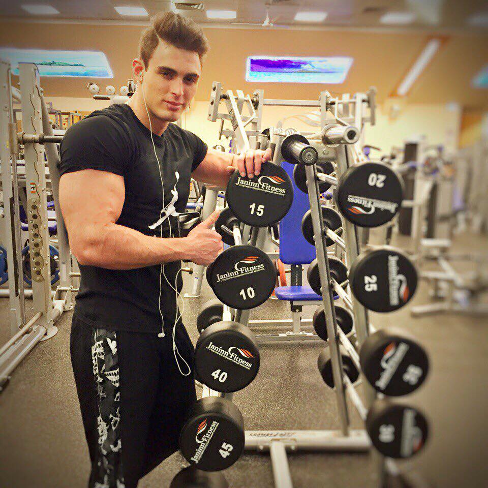 the beauty of male muscle: David