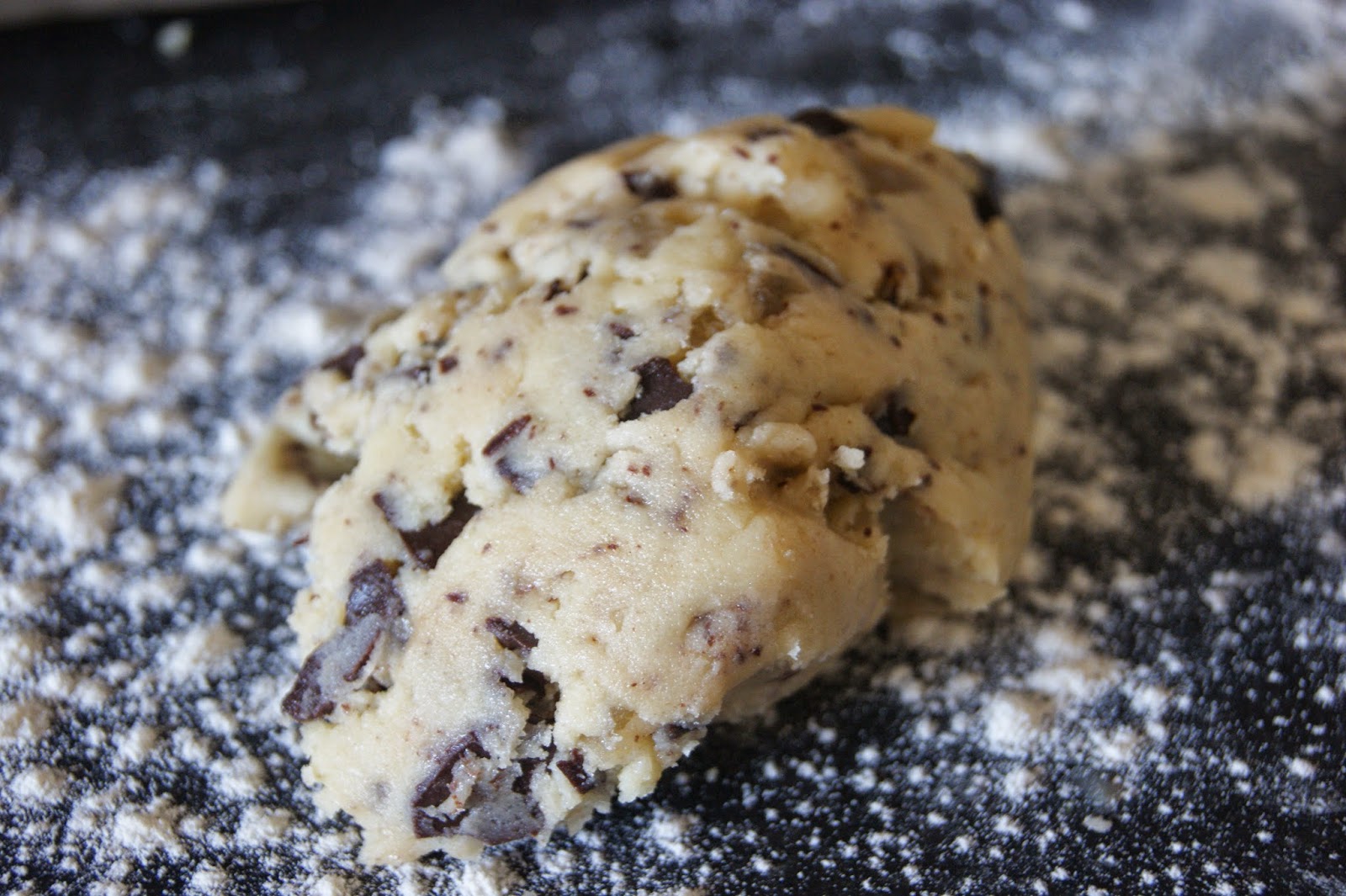Quick and easy chocolate and ginger biscuits... - Frills 'n' Spills