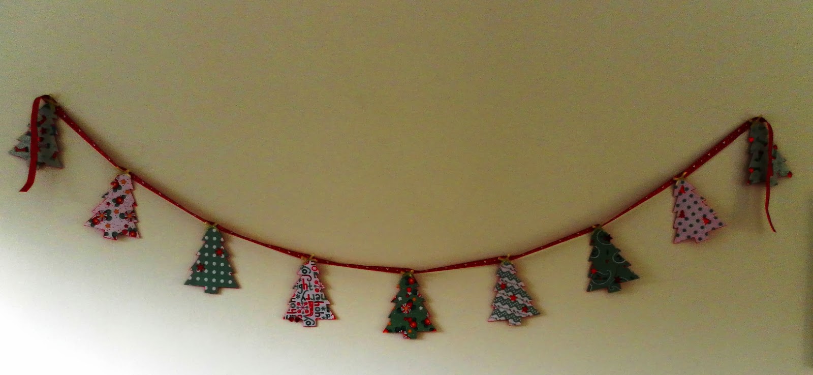 Hackers, Tackers and Stuffers Quilt & Needlework Group: Christmas tree ...