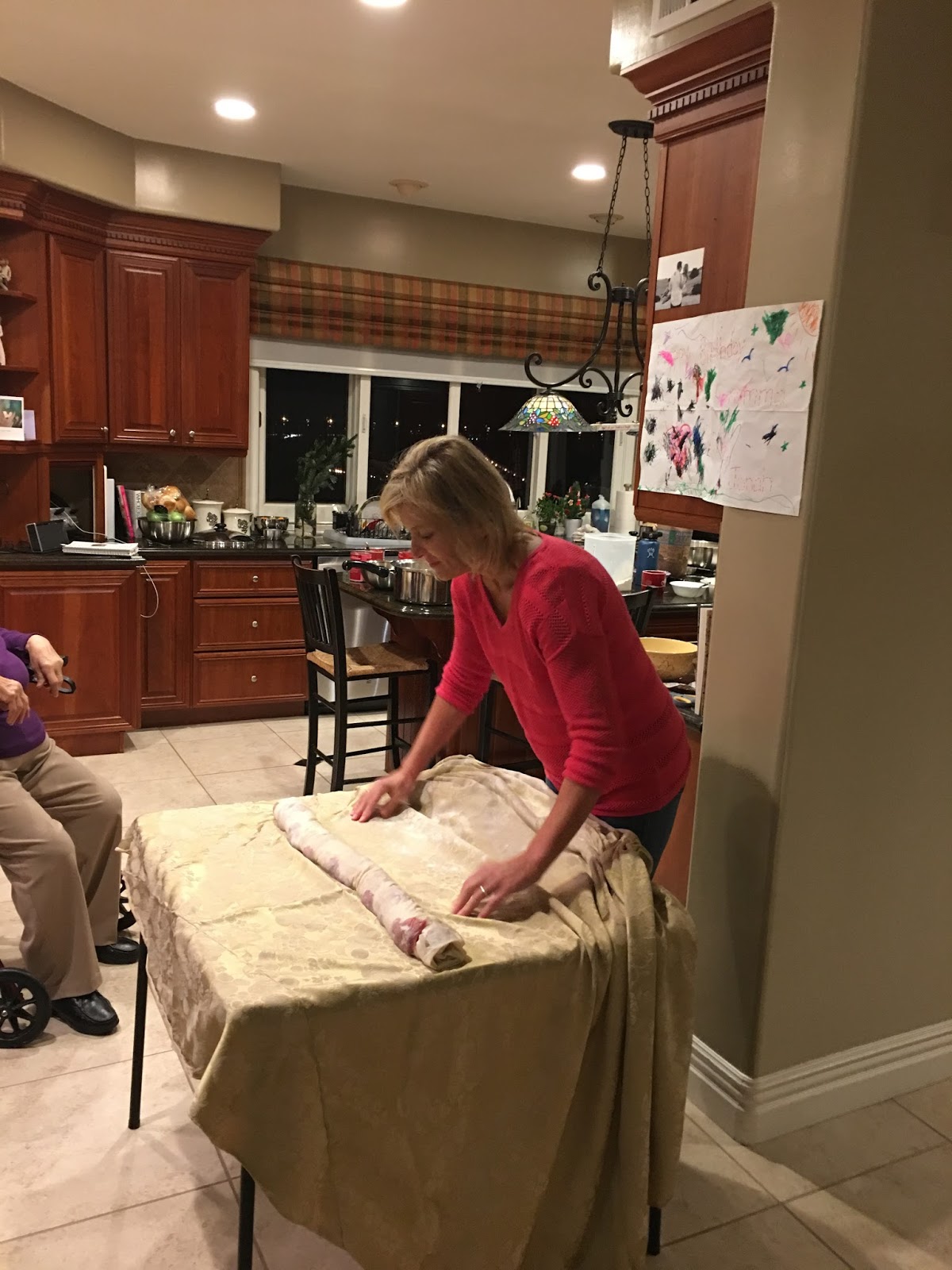 For the Love of Family and Friends: STRUDEL STRUDEL STRUDEL!!