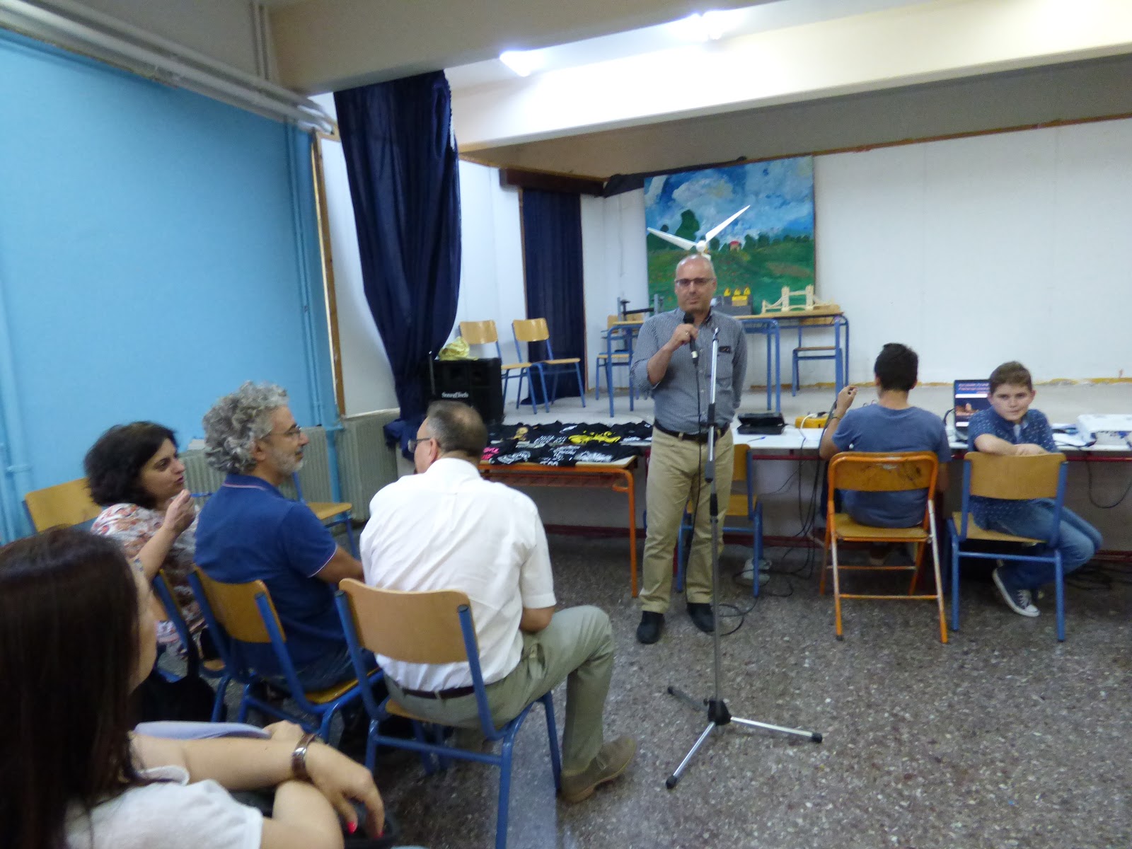 1ο ΓΥΜΝΑΣΙΟ ΖΕΦΥΡΙΟΥ: Συμμετοχή του σχολείου μας στο διαγωνισμό "Engine4F"