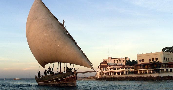 Pirate Yarns: History of the Dhow