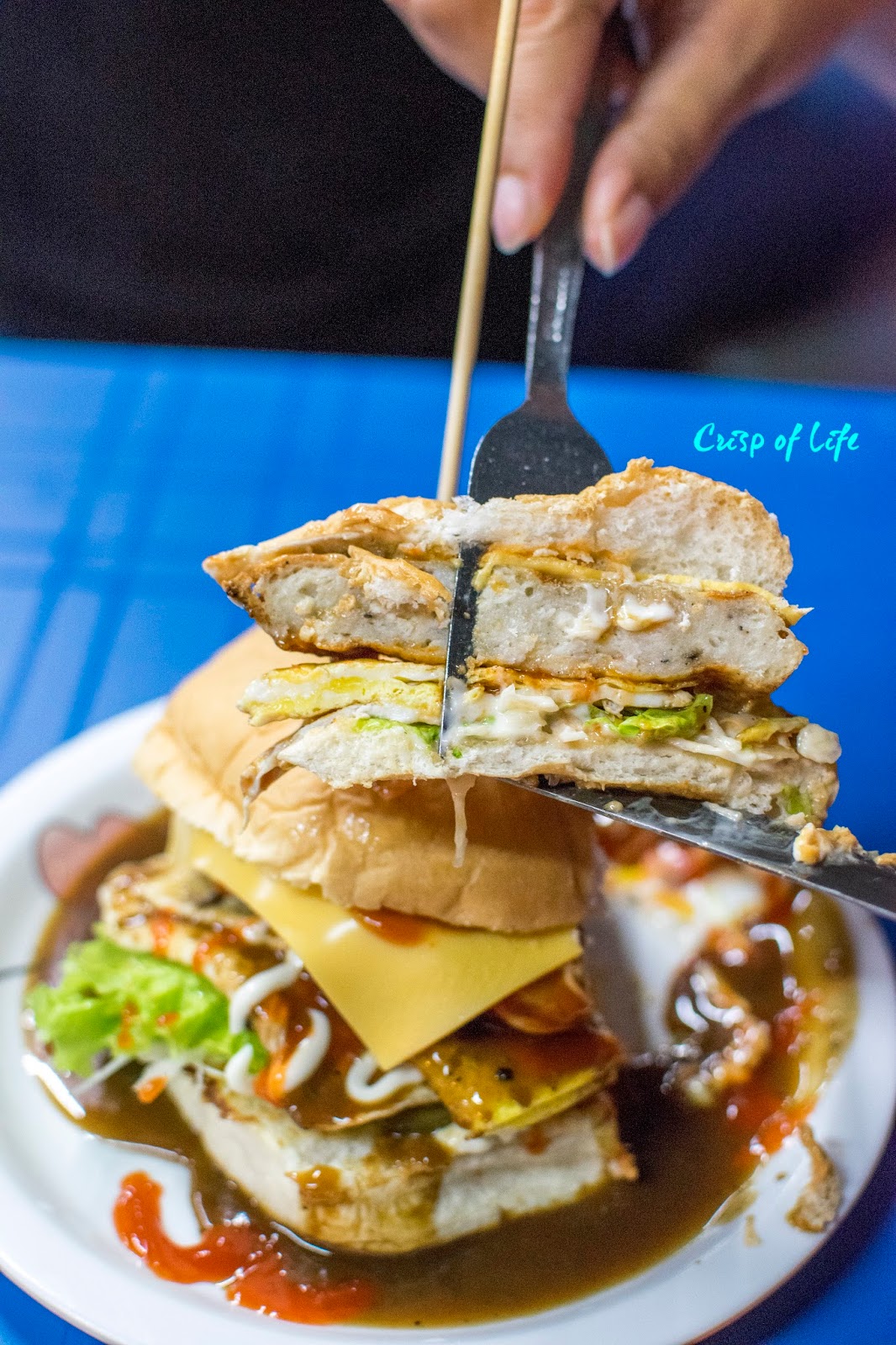 Burger Ayam Goreng NJOY, alike KFC fried chicken @ Batu Maung - Crisp ...