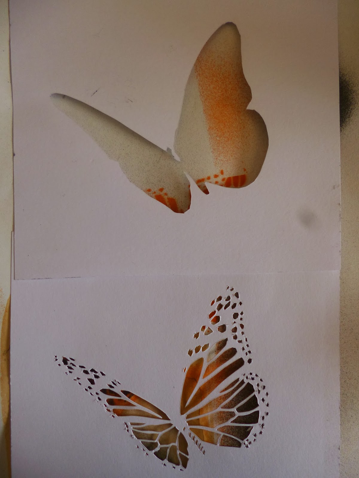 .: La technique du pochoir