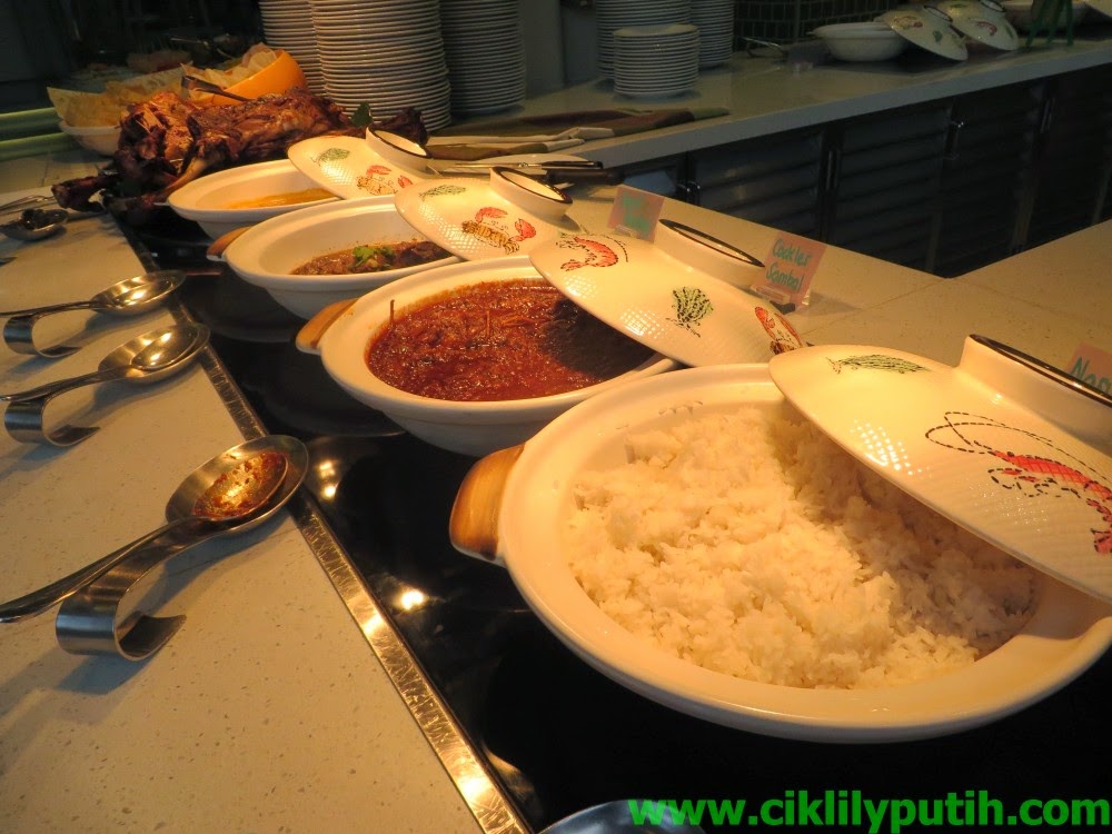 CikLilyPutih The Lifestyle Blogger: Buffet Ramadhan 2014 Di ALOFT Hotel ...