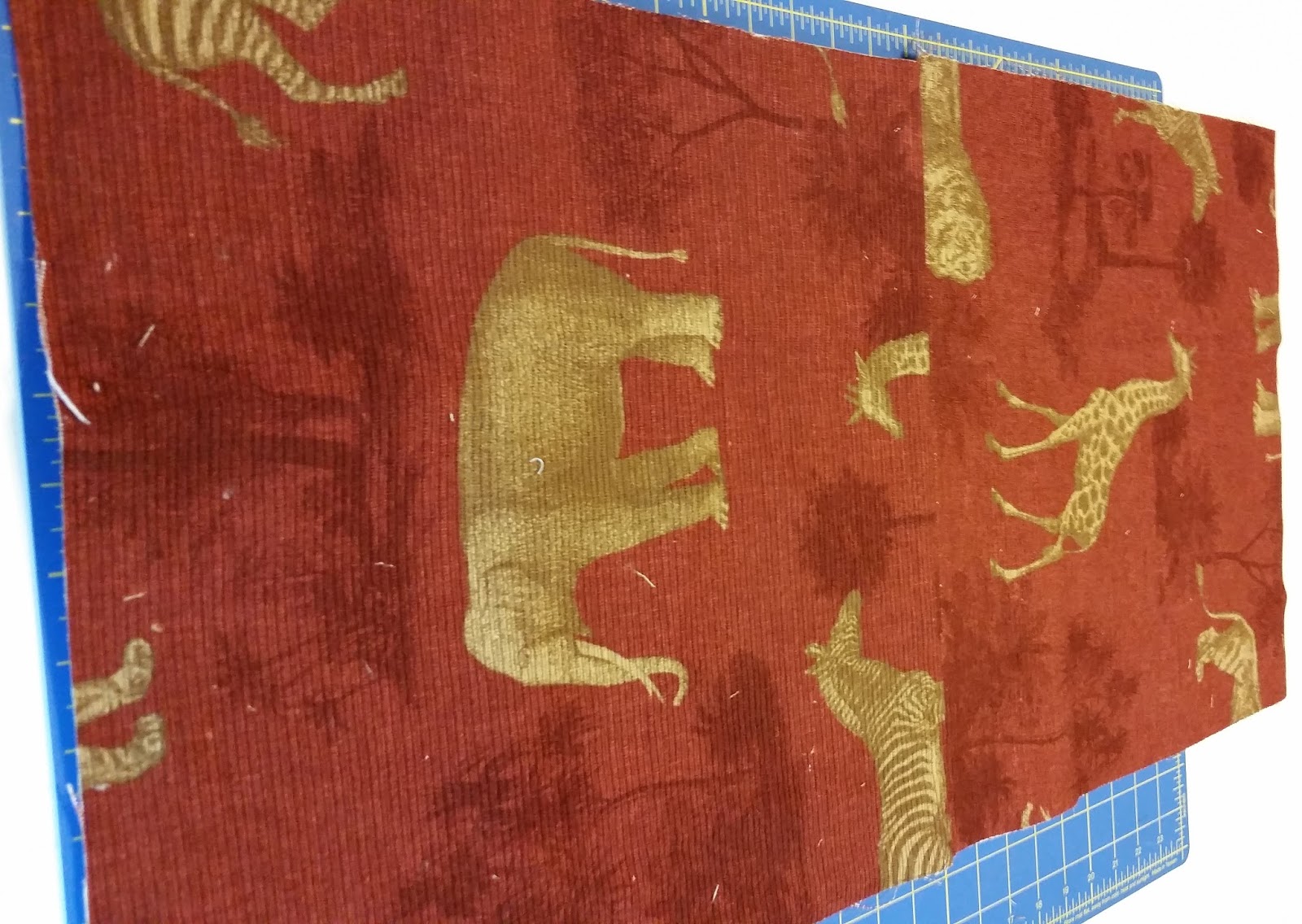 Wally Works Quilting: Upholstery fabric tote using Bosal foam