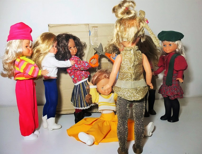 CyborgDolls: Famous Twin Sisters