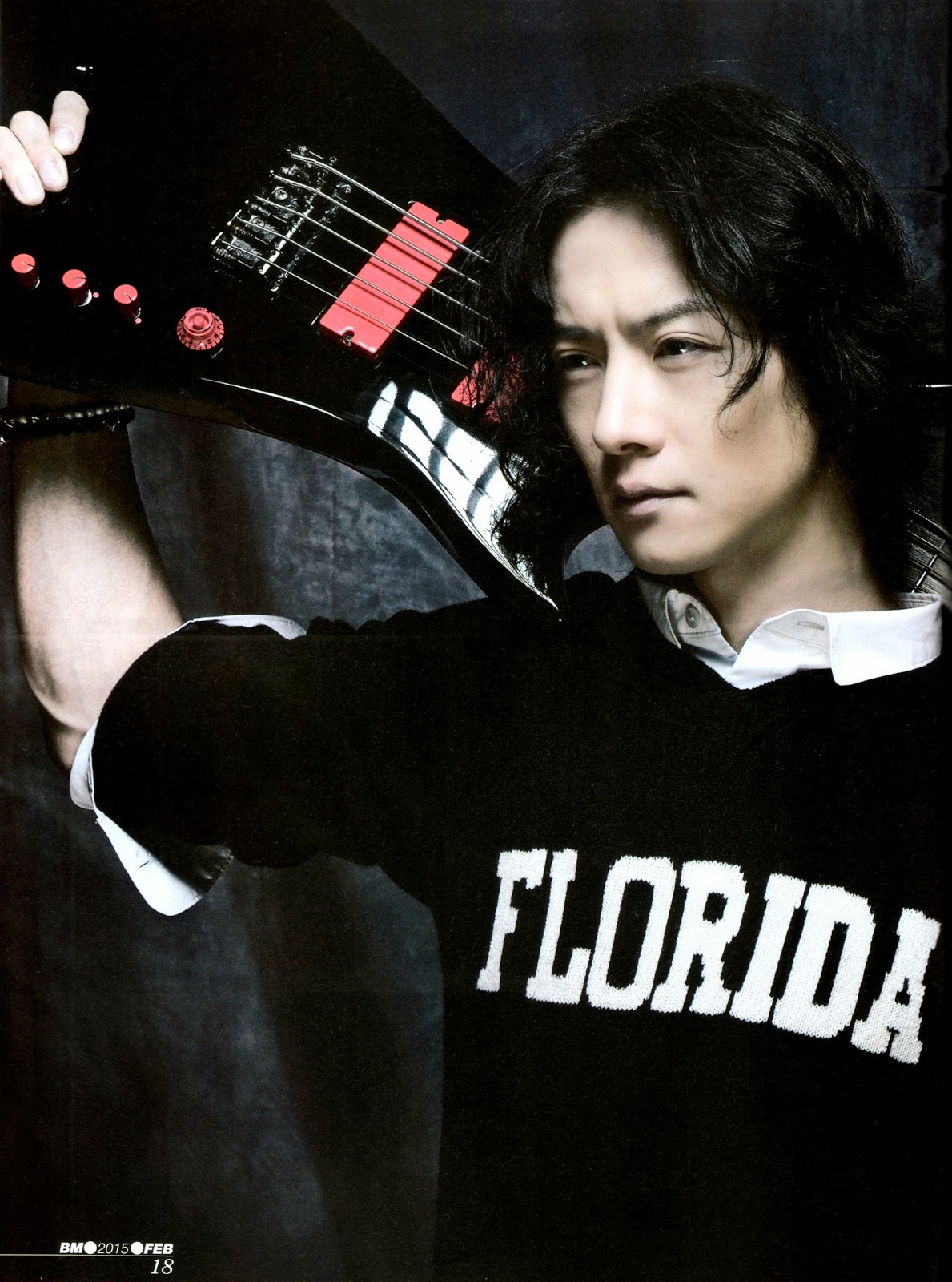 DIR EN GREY (TOSHIYA) - BASS ~ Fevereiro de 2015