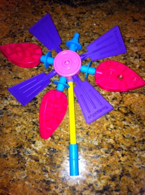 K'NEX Tinkertoy Pink Building Set Review ~ The Freebie Junkie