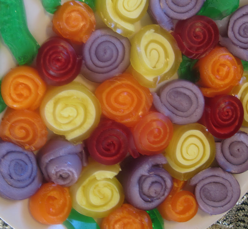The Better Baker: Pinwheel Jello Flowers