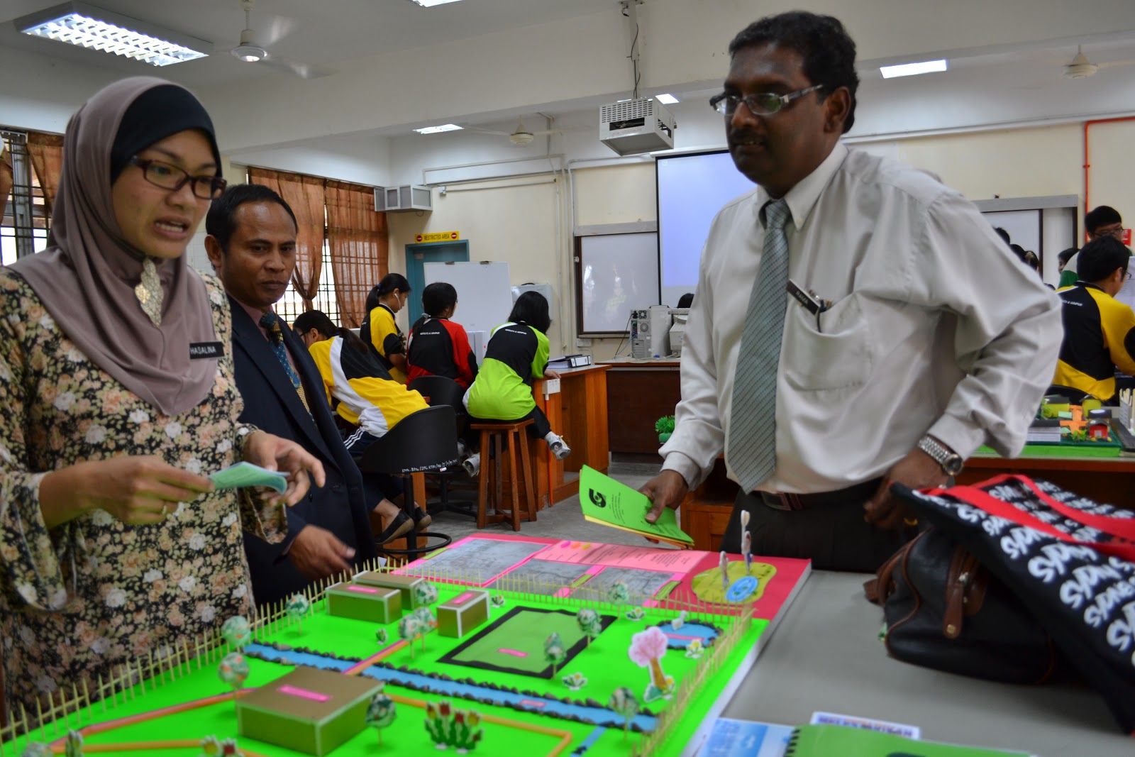 PENA SENI: PAMERAN PROJEK ALAM SEKITAR