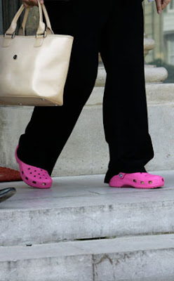 World Fashion Center: Life With Pink Crocs Clogs