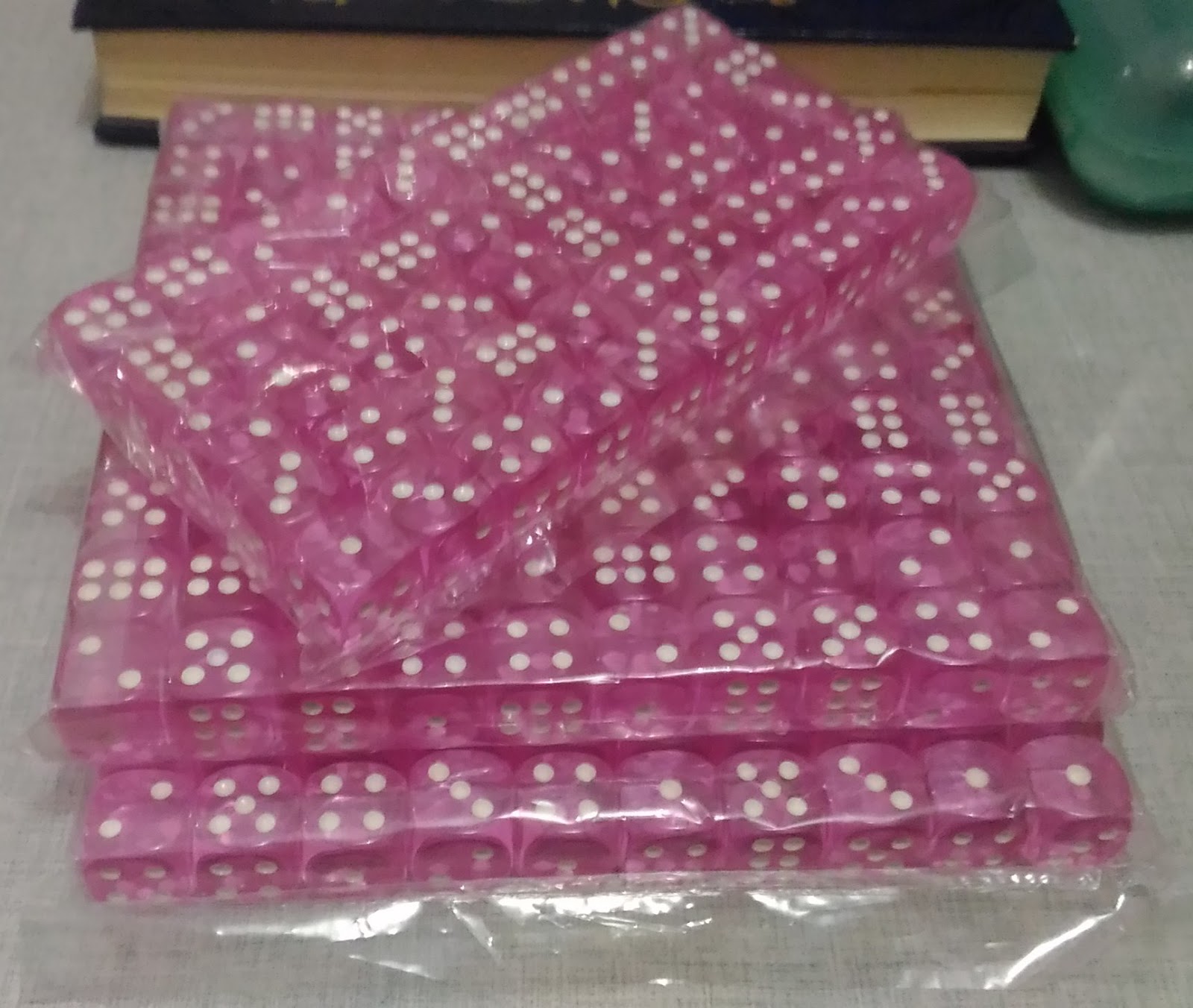 Mainan Pendidikan: Dadu transparan warna warni