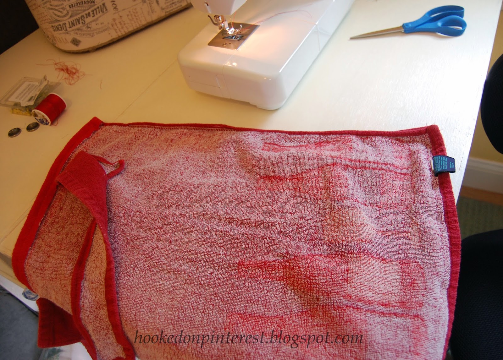 Hooked on Pinterest: DIY Kitchen Rag Bag
